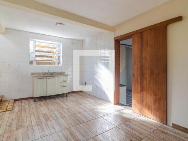 Casa à Venda Hipica, 2 Quartos, 1000 m² Porto Alegre