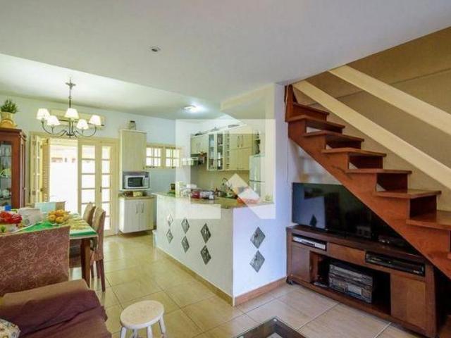 Casa à Venda Hipica, 2 Quartos, 113 m² Porto Alegre