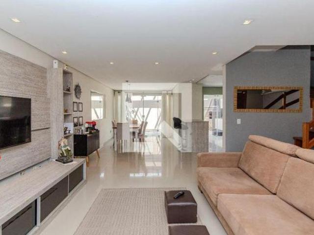 Casa à Venda Hipica, 3 Quartos, 127 m² Porto Alegre
