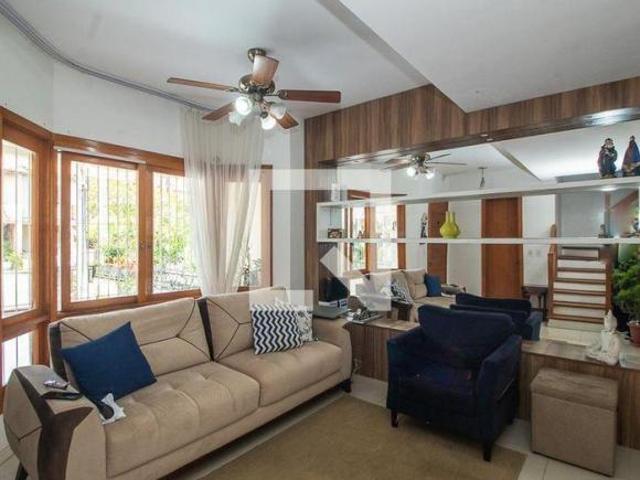 Casa à Venda Hipica, 3 Quartos, 142 m² Porto Alegre