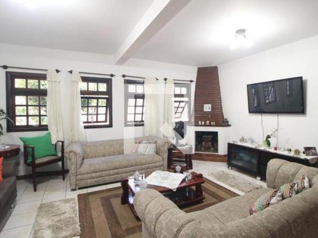 Casa à Venda Interlagos, 4 Quartos, 134 m2