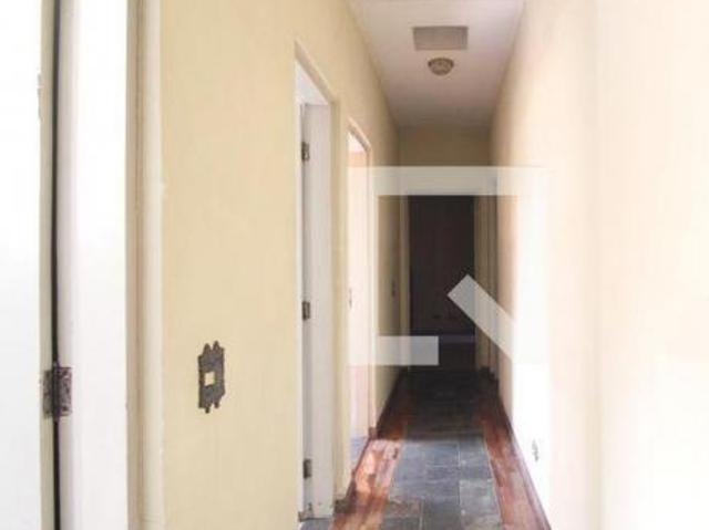 Casa à Venda Interlagos, 4 Quartos, 200 m2