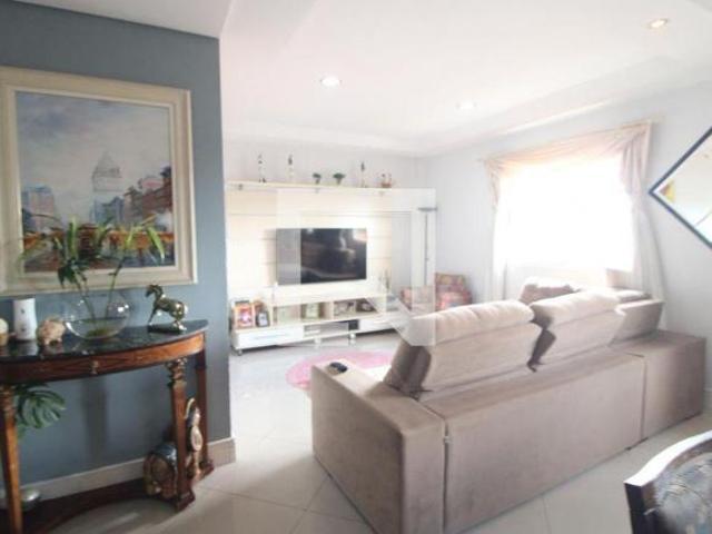 Casa à Venda Interlagos, 4 Quartos, 240 m2