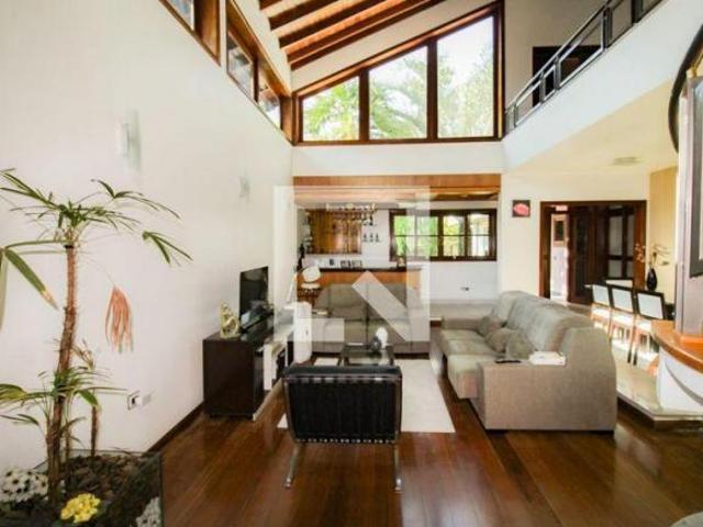 Casa à Venda Interlagos, 4 Quartos, 350 m2