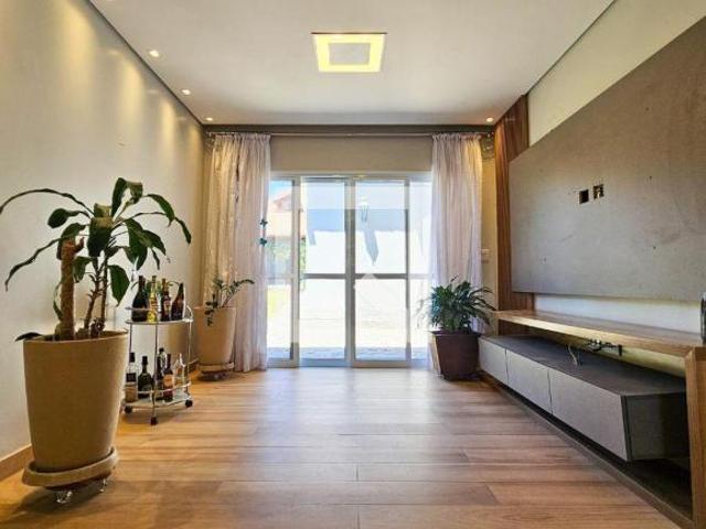 Casa à Venda Interlagos, 5 Quartos, 720 m2