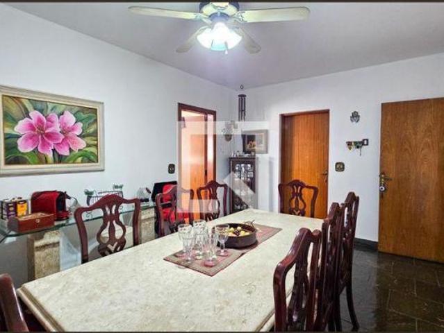 Casa à Venda Interlagos, 5 Quartos, 900 m2