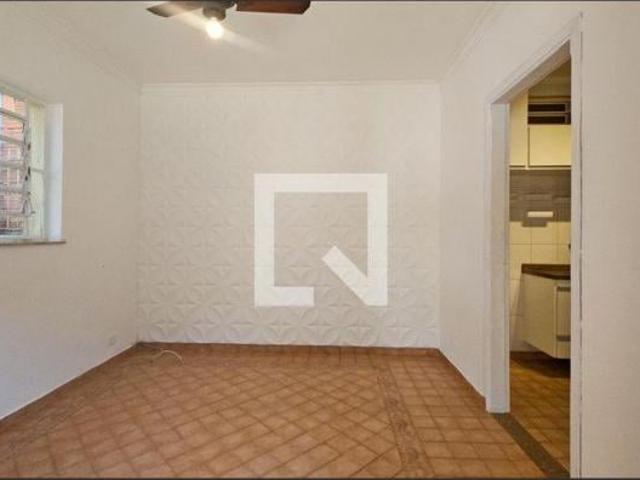 Casa à Venda Interlagos, 1 Quarto, 60 m² São Paulo