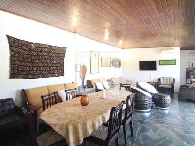 Casa à Venda Interlagos, 1 Quarto, 180 m2