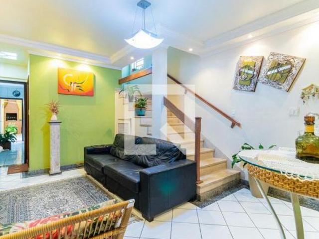 Casa à Venda Interlagos, 2 Quartos, 130 m2
