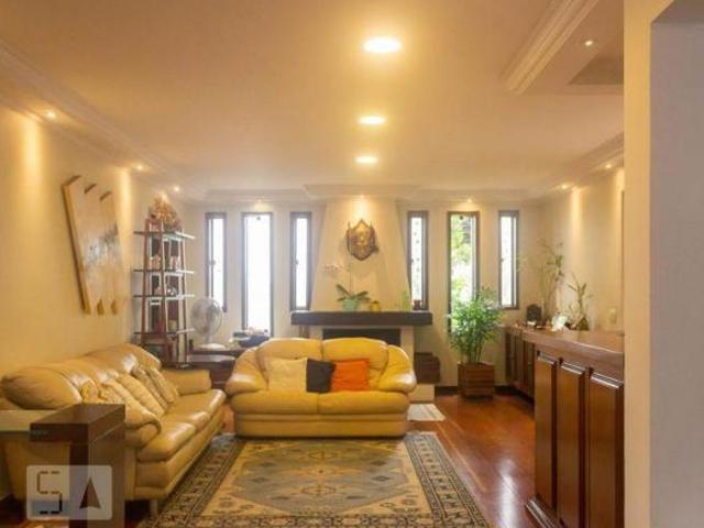 Casa à Venda Interlagos, 3 Quartos, 247 m2