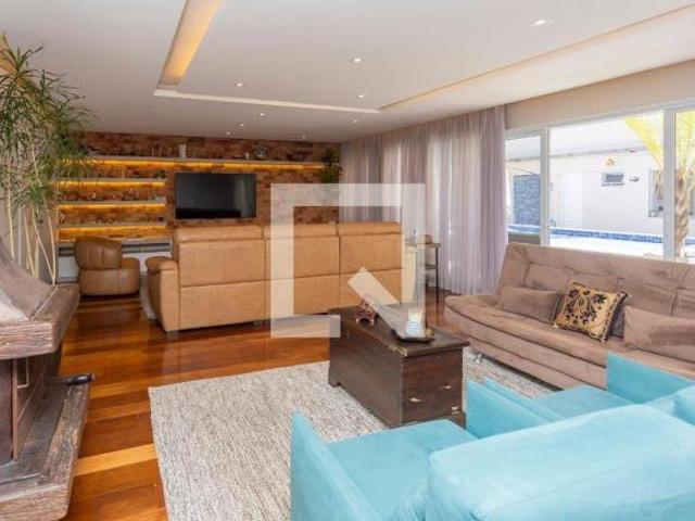 Casa à Venda Interlagos, 3 Quartos, 500 m2