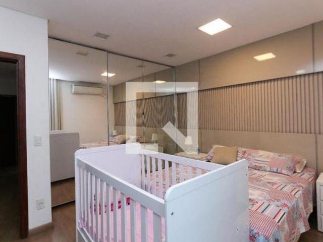 Casa à Venda Inconfidentes, 4 Quartos, 320 m² Contagem