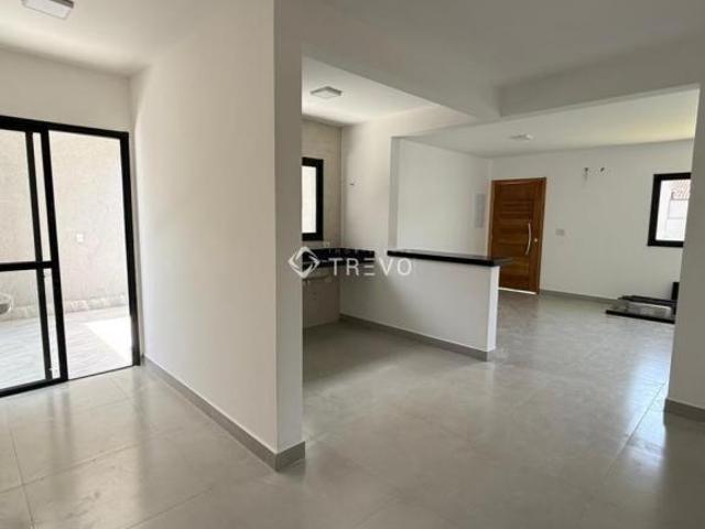 Casa à venda, Indaia. 3 suítes….