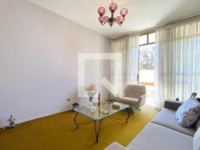 Casa à Venda Indaiá, 4 Quartos, 280 m² Belo Horizonte