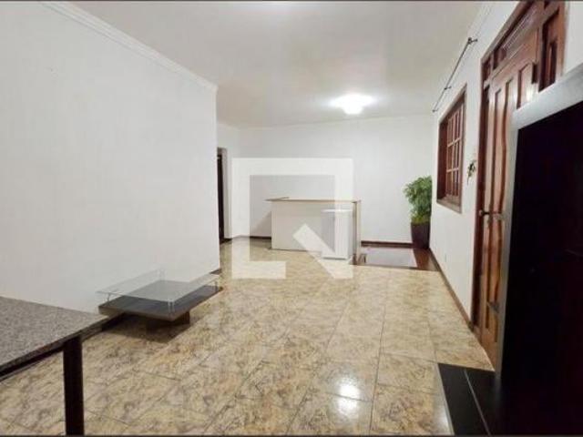 Casa à Venda Indaiá, 4 Quartos, 353 m² Belo Horizonte