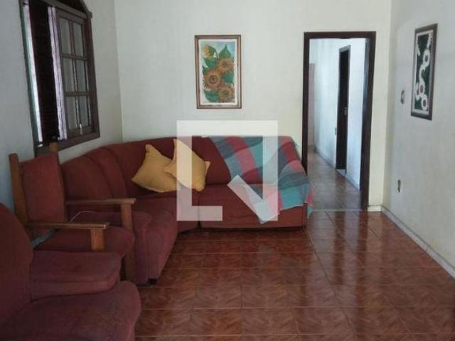 Casa à Venda Industrial, 3 Quartos, 200 m² Contagem