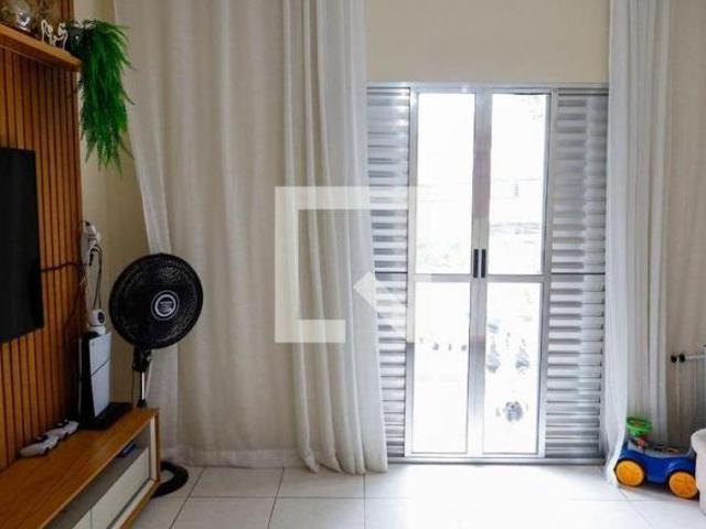 Casa à Venda Iapi, 2 Quartos, 210 m² Osasco