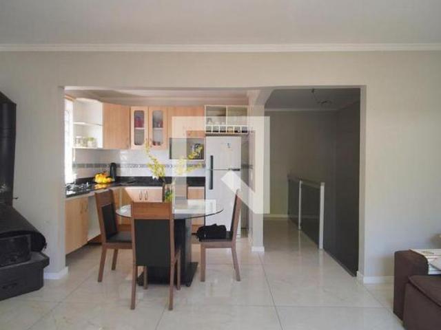 Casa à Venda Ideal, 3 Quartos, 124 m² Novo Hamburgo