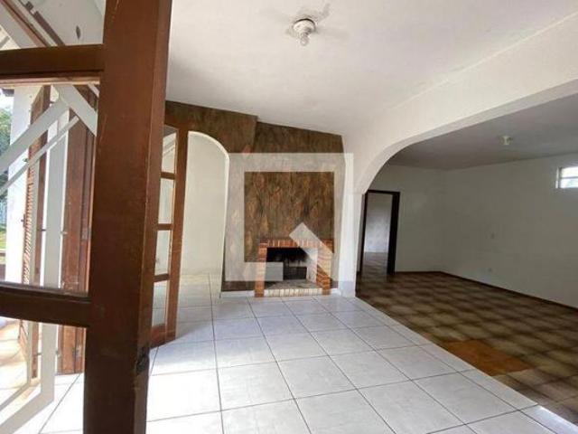 Casa à Venda Ideal, 3 Quartos, 269 m² Novo Hamburgo