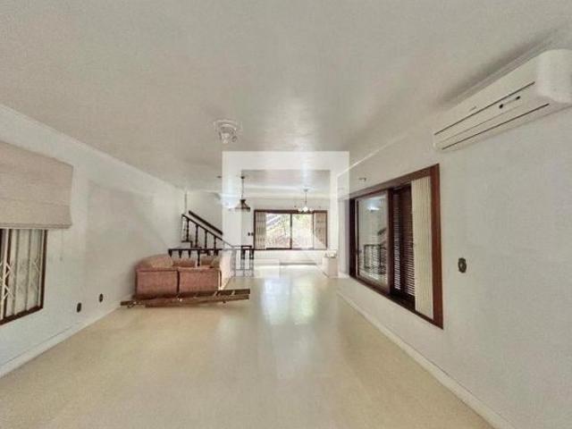 Casa à Venda Ideal, 4 Quartos, 390 m² Novo Hamburgo