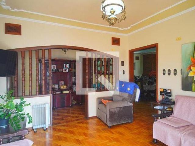 Casa à Venda Ideal, 4 Quartos, 450 m² Novo Hamburgo