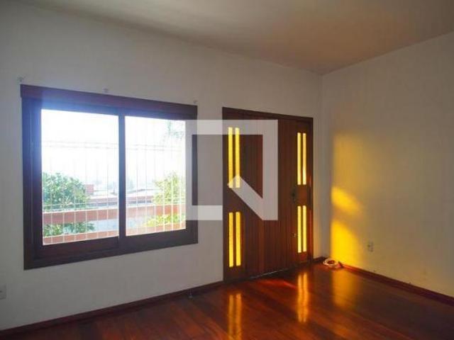 Casa à Venda Ideal, 4 Quartos, 416 m² Novo Hamburgo