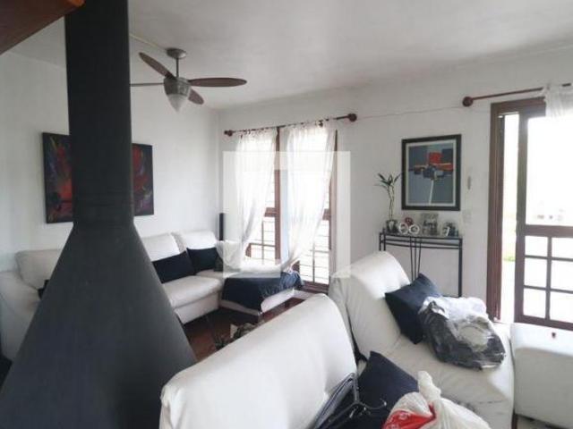 Casa à Venda Ideal, 4 Quartos, 650 m² Novo Hamburgo