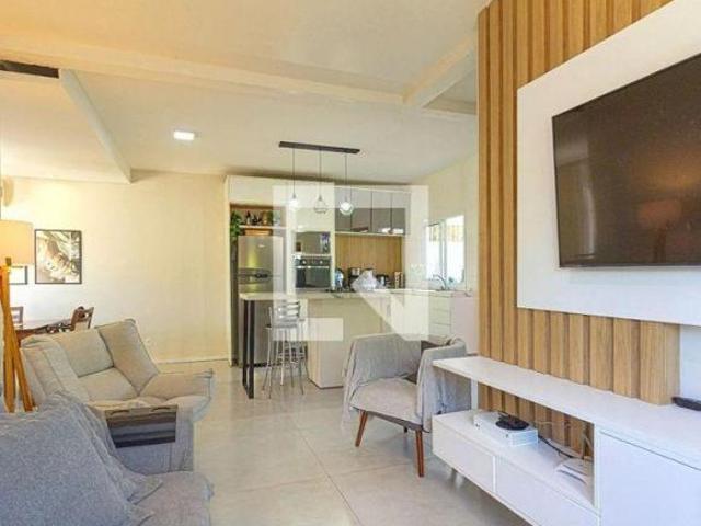 Casa à Venda Igará, 3 Quartos, 140 m² Canoas