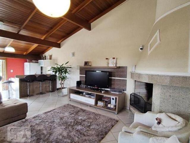 Casa à Venda Igará, 5 Quartos, 433 m² Canoas