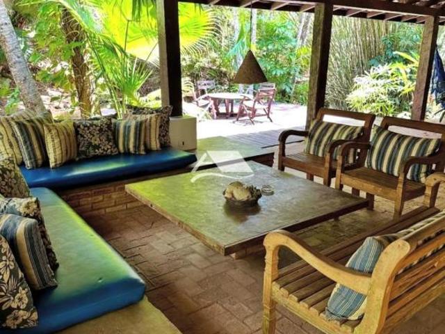 Casa à venda Ilhabela,Siriuba,3 suítes, deck, piscina de água da cachoeira, refúgio na mata