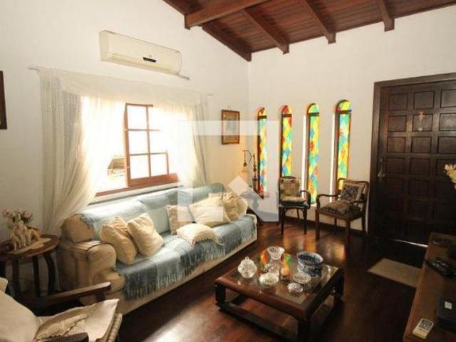 Casa à Venda Ipanema, 4 Quartos, 254 m² Porto Alegre