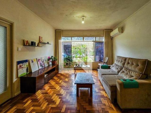 Casa à Venda Ipanema, 4 Quartos, 257 m² Porto Alegre
