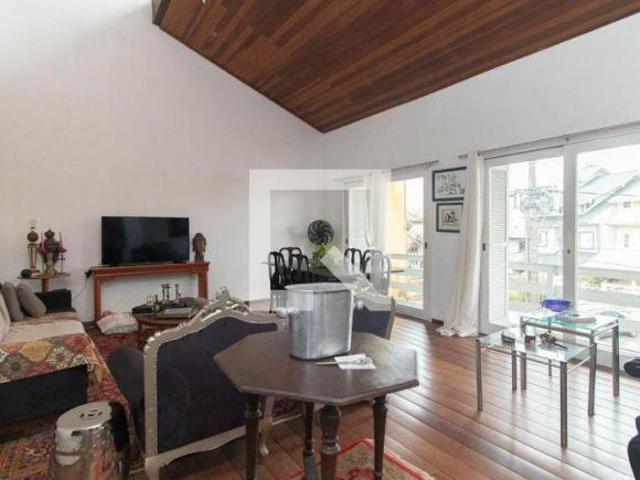 Casa à Venda Ipanema, 4 Quartos, 367 m² Porto Alegre