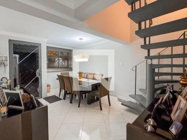 Casa à Venda Ipiranga, 3 Quartos, 174 m2