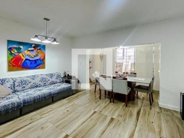Casa à Venda Ipiranga, 3 Quartos, 190 m2