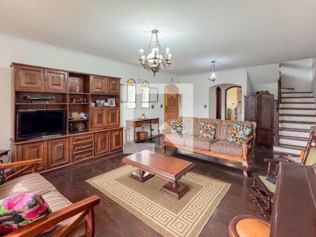 Casa à Venda Ipiranga, 3 Quartos, 192 m2