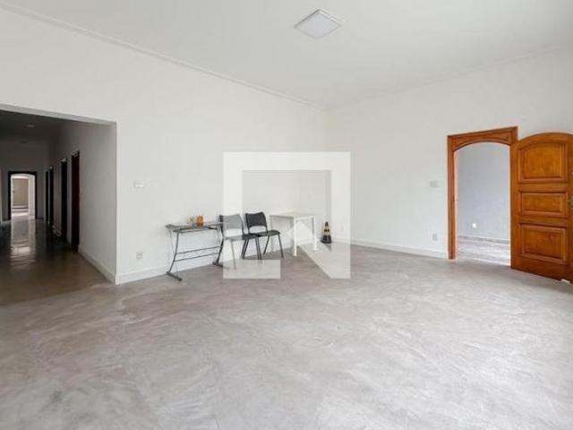 Casa à Venda Ipiranga, 3 Quartos, 297 m² São Paulo