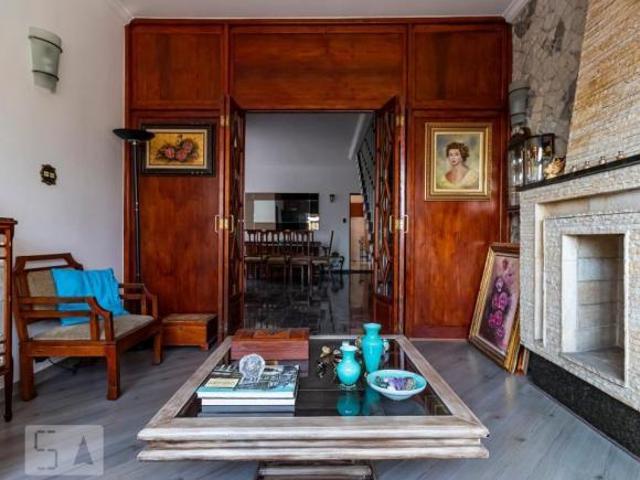 Casa à Venda Ipiranga, 3 Quartos, 200 m2