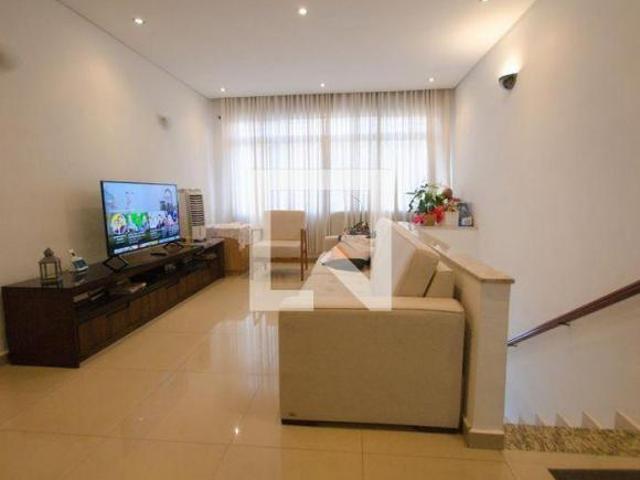 Casa à Venda Ipiranga, 3 Quartos, 210 m² São Paulo