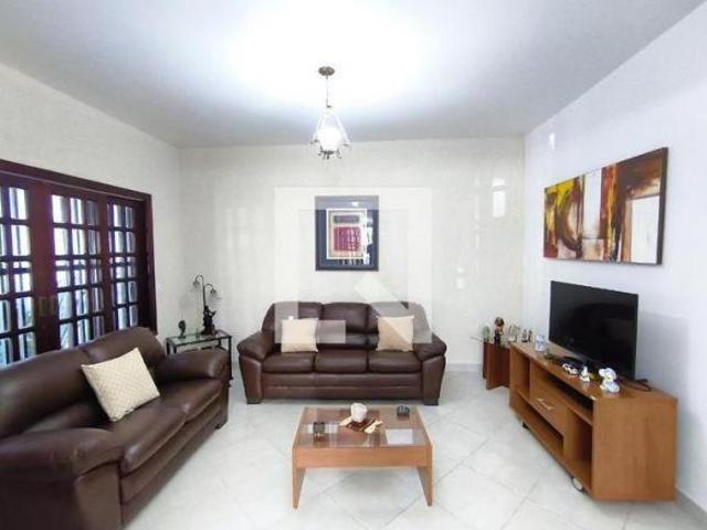 Casa à Venda Ipiranga, 3 Quartos, 180 m2