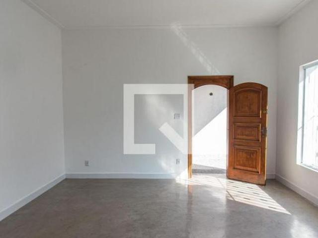 Casa à Venda Ipiranga, 3 Quartos, 300 m² São Paulo