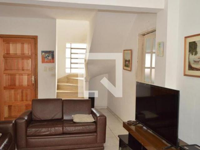 Casa à Venda Ipiranga, 3 Quartos, 90 m2