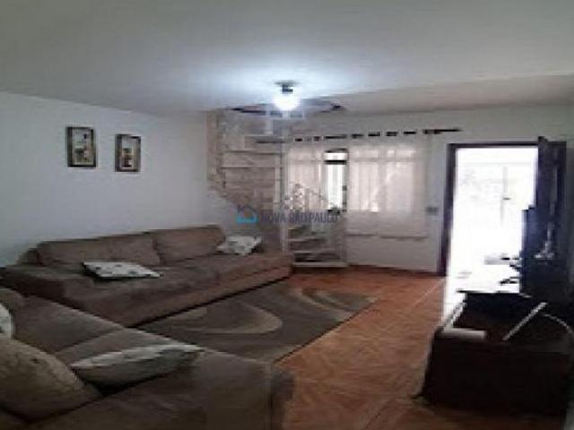 Casa a venda Ipiranga. 2 dormitórios. 1 vaga. Metrô 850M