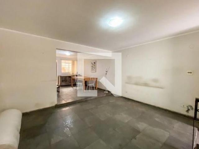 Casa à Venda Ipiranga, 2 Quartos, 140 m2