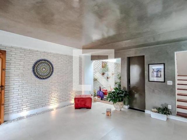 Casa à Venda Ipiranga, 2 Quartos, 150 m2