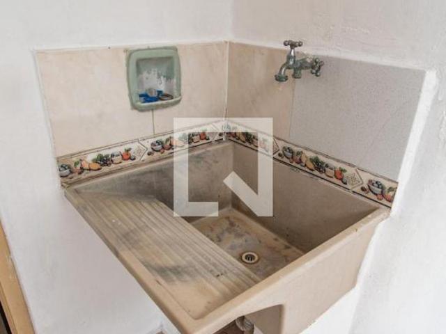 Casa à Venda Ipiranga, 2 Quartos, 150 m2