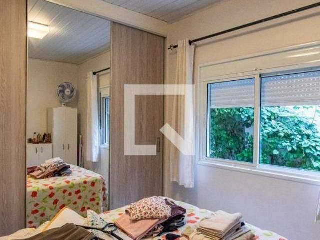 Casa à Venda Ipiranga, 2 Quartos, 180 m2
