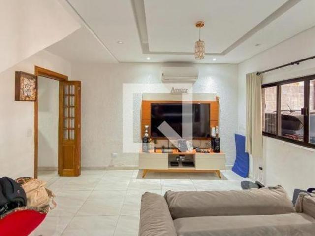Casa à Venda Ipiranga, 2 Quartos, 108 m2
