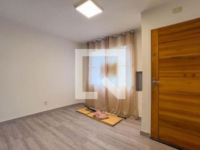 Casa à Venda Ipiranga, 2 Quartos, 120 m2
