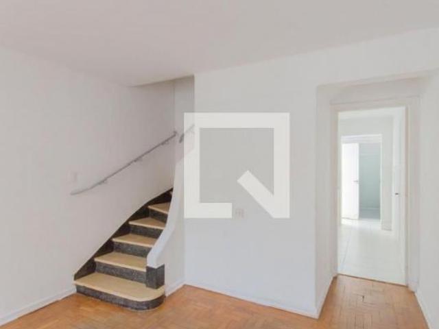 Casa à Venda Ipiranga, 2 Quartos, 120 m2